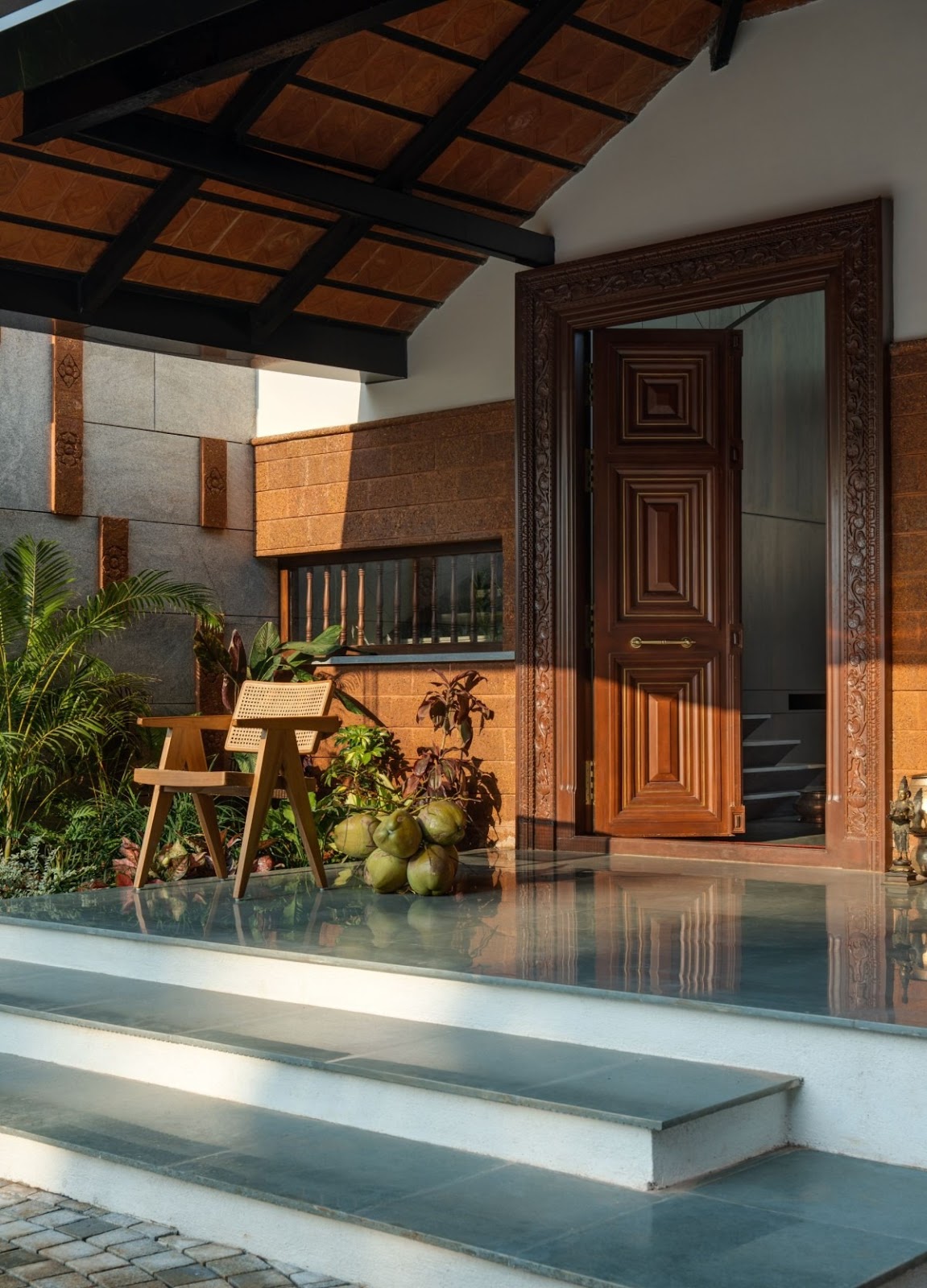 Nhà ngoại ô thiết kế tối giản, tận dụng nguồn vật liệu có sẵn tại địa phương